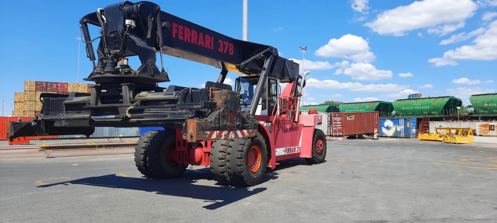 Preowned Container Handling Equipment | Container Handling Equipment ...